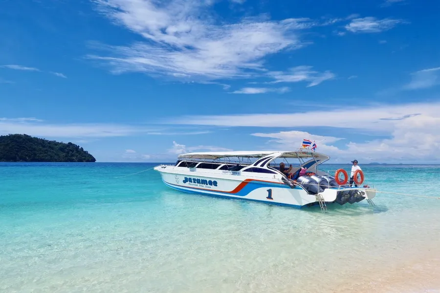 Pak Bara Pier To Koh Lipe (11:30 - 13:30) with Smart En Plus starting ...